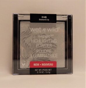 wet n wild megaglo highlighting powder ~ diamond lily