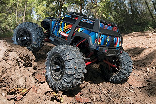 Traxxas 72054-5 1/16 Summit: 4WD Extreme Terrain Monster Truck with TQ 2.4GHz Radio System