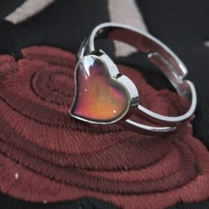 Acchen Mood Ring Heart Shaped Changing Color Emotion Feeling Finger Ring 2 Pcs with Box (Heart Shaped, Adjustable)