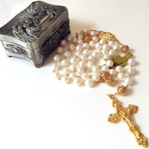 White Real Pearl Rose Gold Beads Catholic Rosary Cross Necklace Supper Box