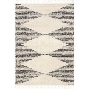 nuLOOM Bria Moroccan Shag Tasseled Area Rug - 8x10 Shag Area Rug Modern/Contemporary Off-White/Charcoal Rugs for Living Room Bedroom Dining Room Nursery