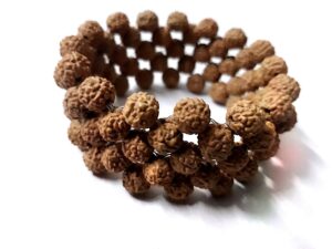 numeroastro designer stretchable 5 mukhi rudraksha beads bracelet for good luck.