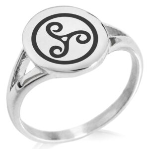 stainless steel celtic triskele triskelion symbol minimalist oval top polished statement ring, size 8