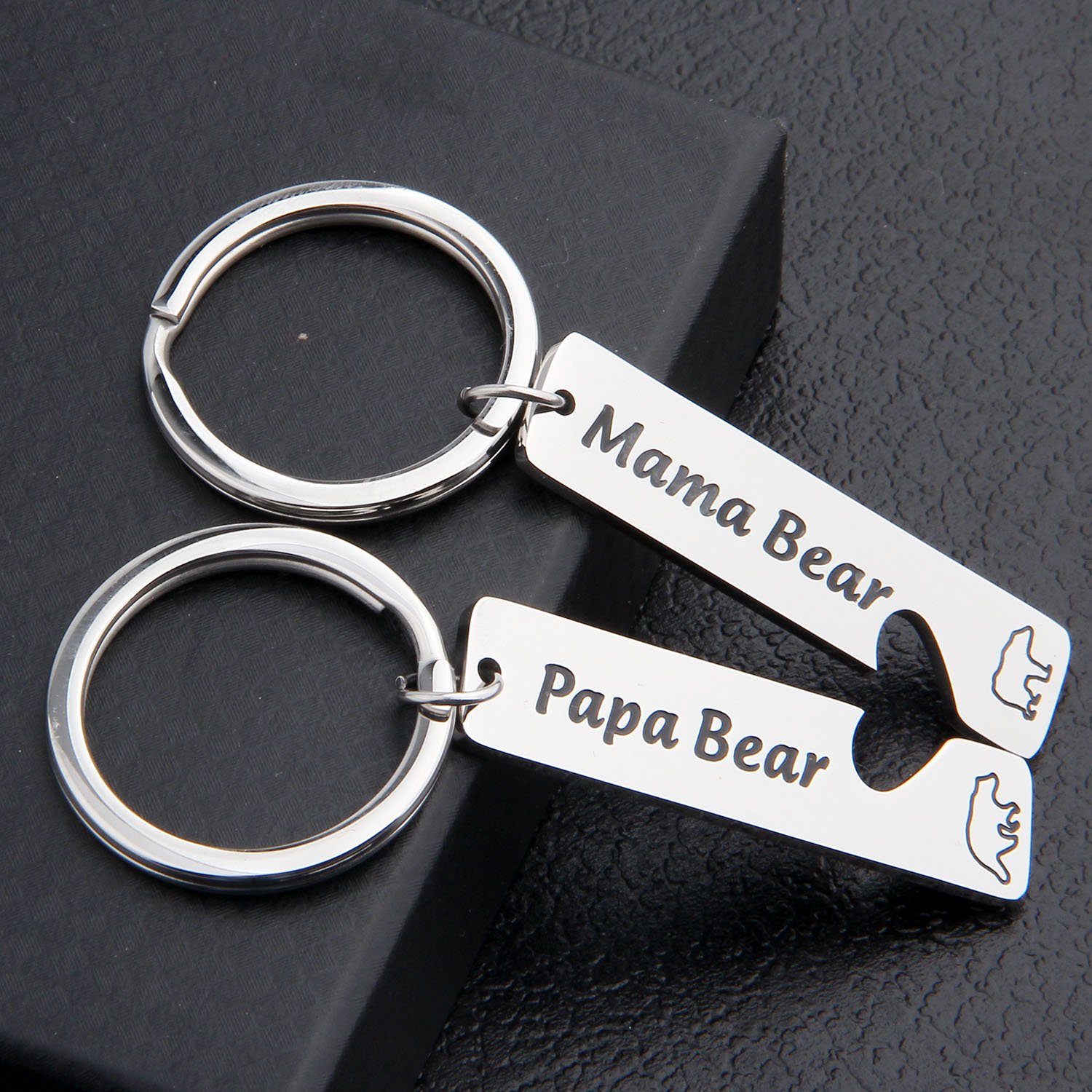 FEELMEM Mama Bear Papa Bear Couple Keychain Matching Set Mother Father Jewelry Dad Mom Birthday Gift