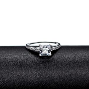 Uloveido 6mm Princess Cut Cubic Zirconia Thick Sterling Silver 925 Wedding Engagement Anniversary Ring for Women 2g Size 8 LJ078