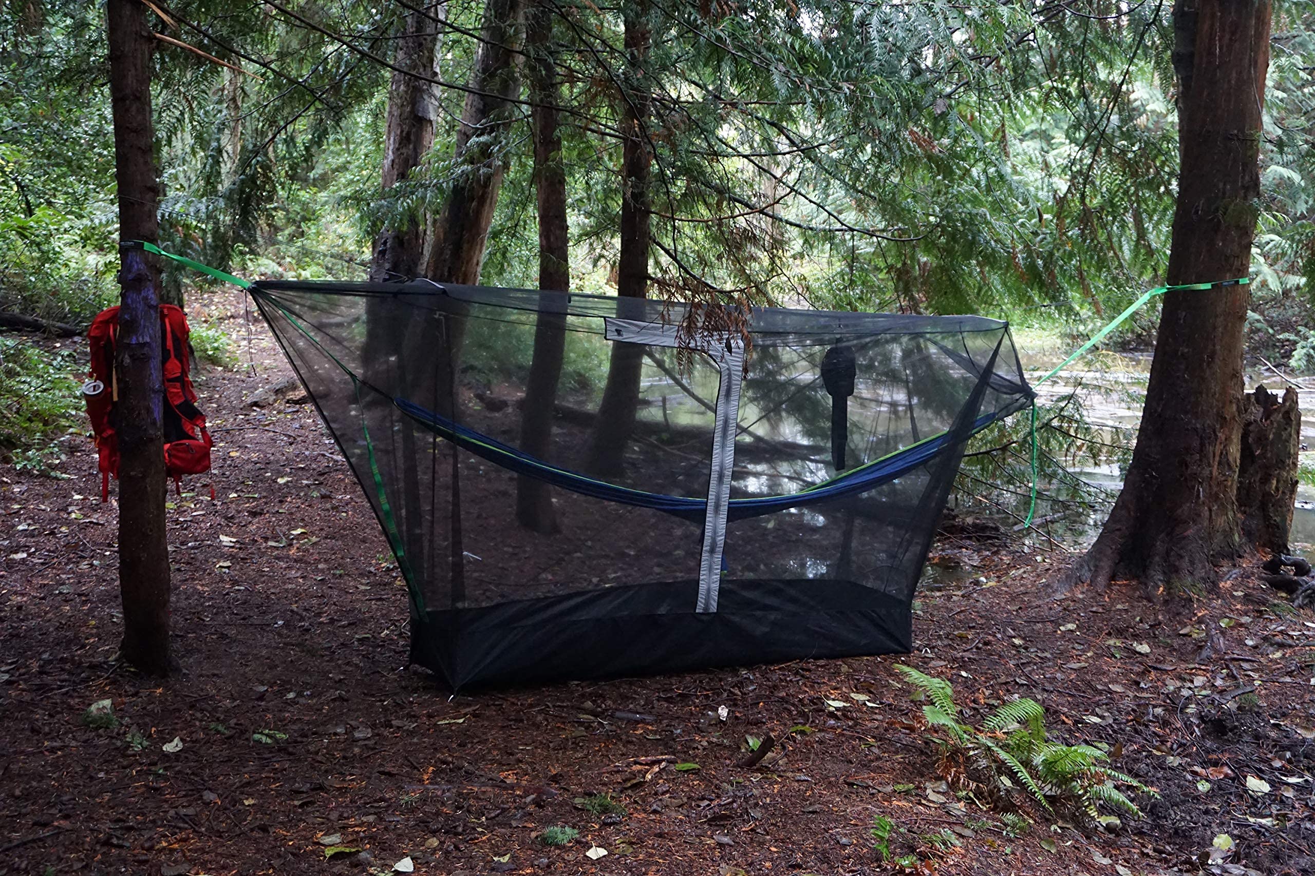 Grand Trunk Mozzy 360 - Bug Prevention Shelter to Protect Your Hammock - Perfect for Camping, Hiking, and Other Adventures, Black