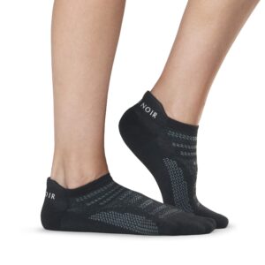 tavi noir taylor cushion socks for run, hike, bike - no show sport socks, ebony, small