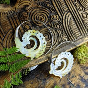 81stgeneration Women's 925 Sterling Silver Mother of Pearl Ocean Wave Double Koru Threader Earrings