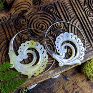 81stgeneration Women's 925 Sterling Silver Mother of Pearl Ocean Wave Double Koru Threader Earrings