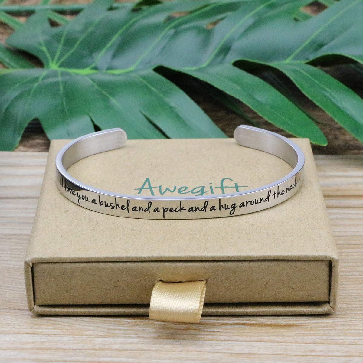 Awegift I Love You a Bushel and a Peck and a Hug Around the Neck Bracelet Gift Jewelry for Women Christmas Gifts for Mom Grandma