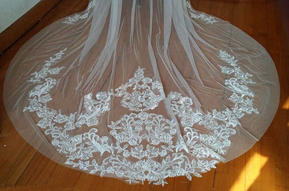 Wedding Capes Lace Bridal Veils Appliques Bridal Wraps Cathedral Length Wedding Cloak (4 meters, white)