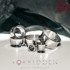 Forbidden Body Jewelry Pair of 00g (10mm) Hand Polished Surgical Steel Saddle Fit Tunnel Plugs