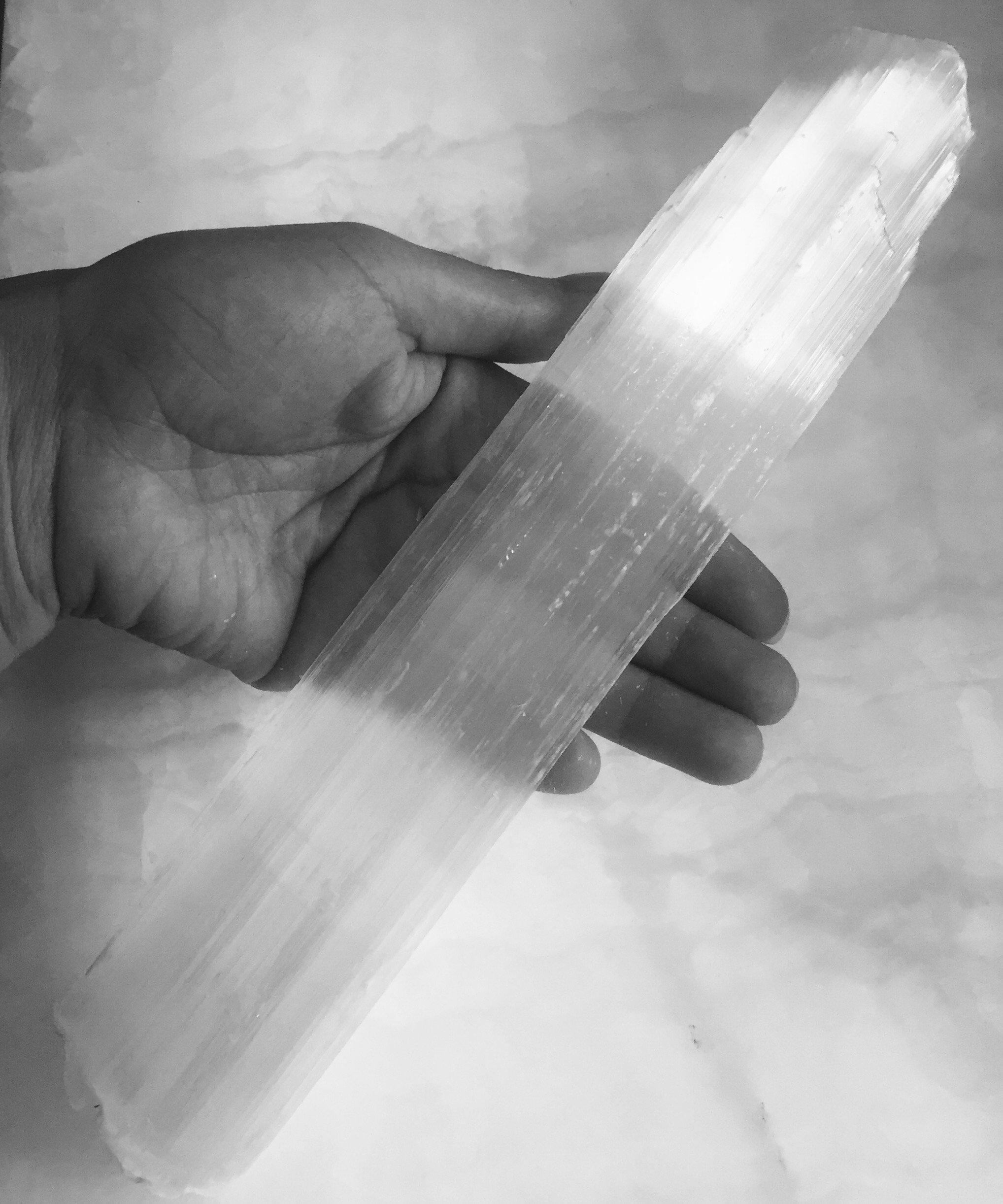 Selenite Crystal Stick by CuartoAstral 7-8.5" long 1-2" wide white healing stone strong protection power │ Selenite Crystal packaged ready for gift │ Selenite Stick charging plate for other crystals