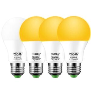 hekee dusk to dawn light bulbs a19 8w 720 lumens, outdoor porch lights, 60 watt equivalent, amber led orange-yellow sensor bulb, security bulb(auto on/off), e26 screw base(4 pack)