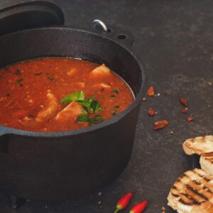 Pre-Seasoned Cast Iron Camp Dutch Oven, 4.1 qt, including Lid Lifter, Lid Stand and Silicone Handle Holders