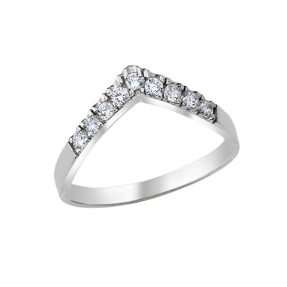 High Polish 10k White Gold CZ-Studded Chevron Ring for Women (Size 8)