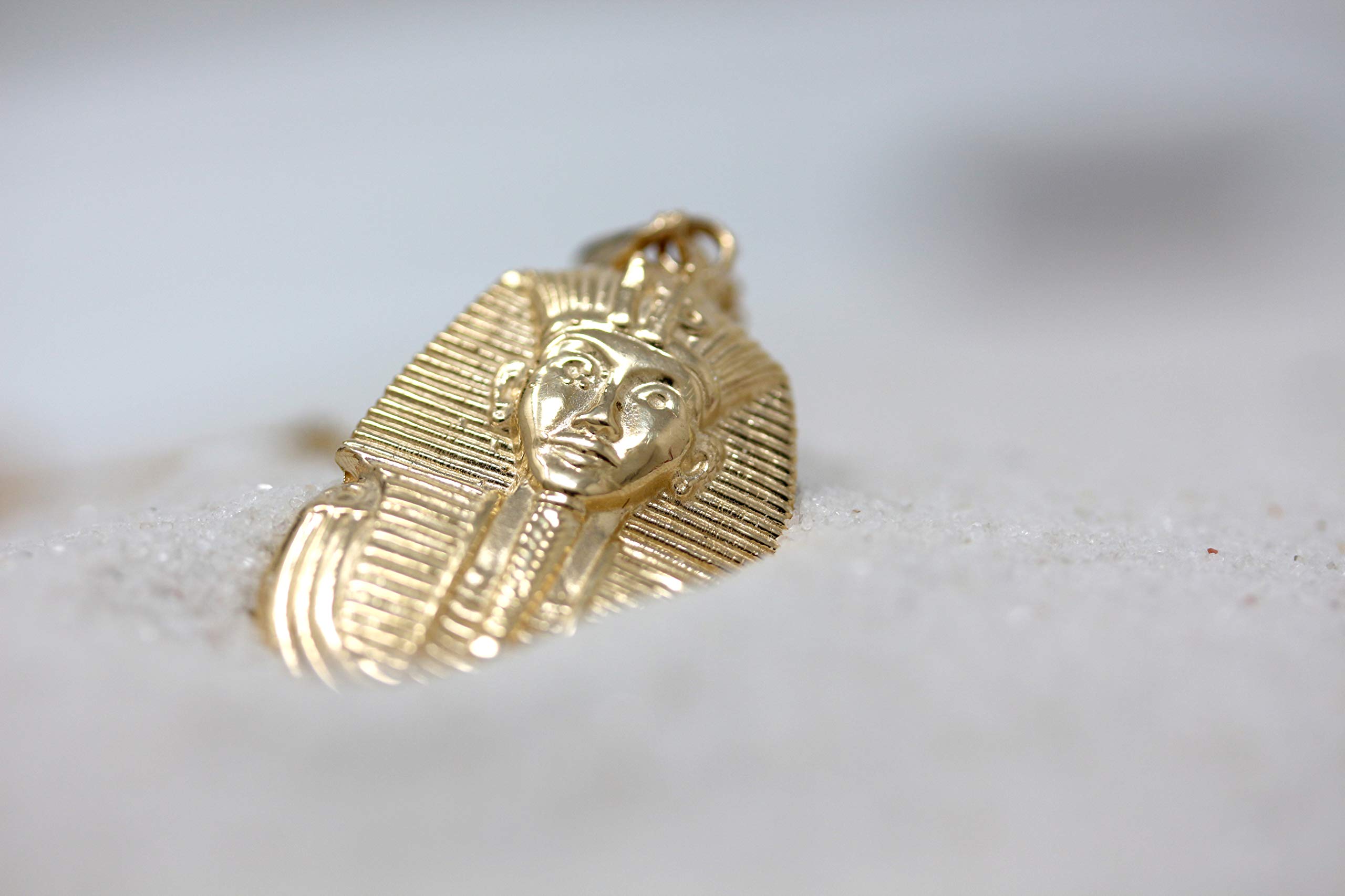 CaliRoseJewelry 10k Egyptian Pharaoh King TUT Pendant in Yellow Gold, 16"