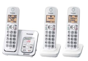 panasonic kx-tg833sk1 link2cell bluetooth cordless phone w/voice assist 3 handsets (renewed)