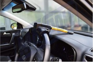 maypole over dashboard steering wheel lock universal antitheft locking device cars vans, yellow/black