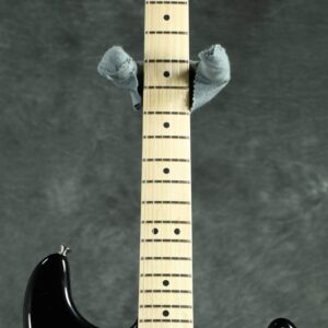 Fender American Performer Stratocaster HSS - Black with Maple Fingerboard