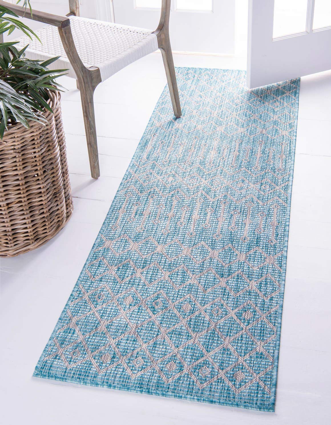 Unique Loom Outdoor Trellis Collection Area Rug - Tribal Trellis (2' x 6' 1" Runner, Aqua/ Ivory)