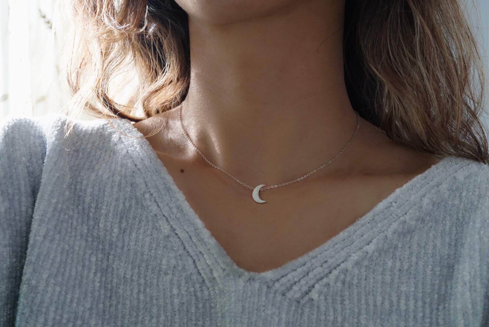 Silver Crescent Moon Choker - 925 Sterling Silver Necklace - Short Necklace - Silver Choker Necklace - Dainty necklace - Moon Necklace - Tiny Moon Necklace - Waning Moon - Waxing Moon