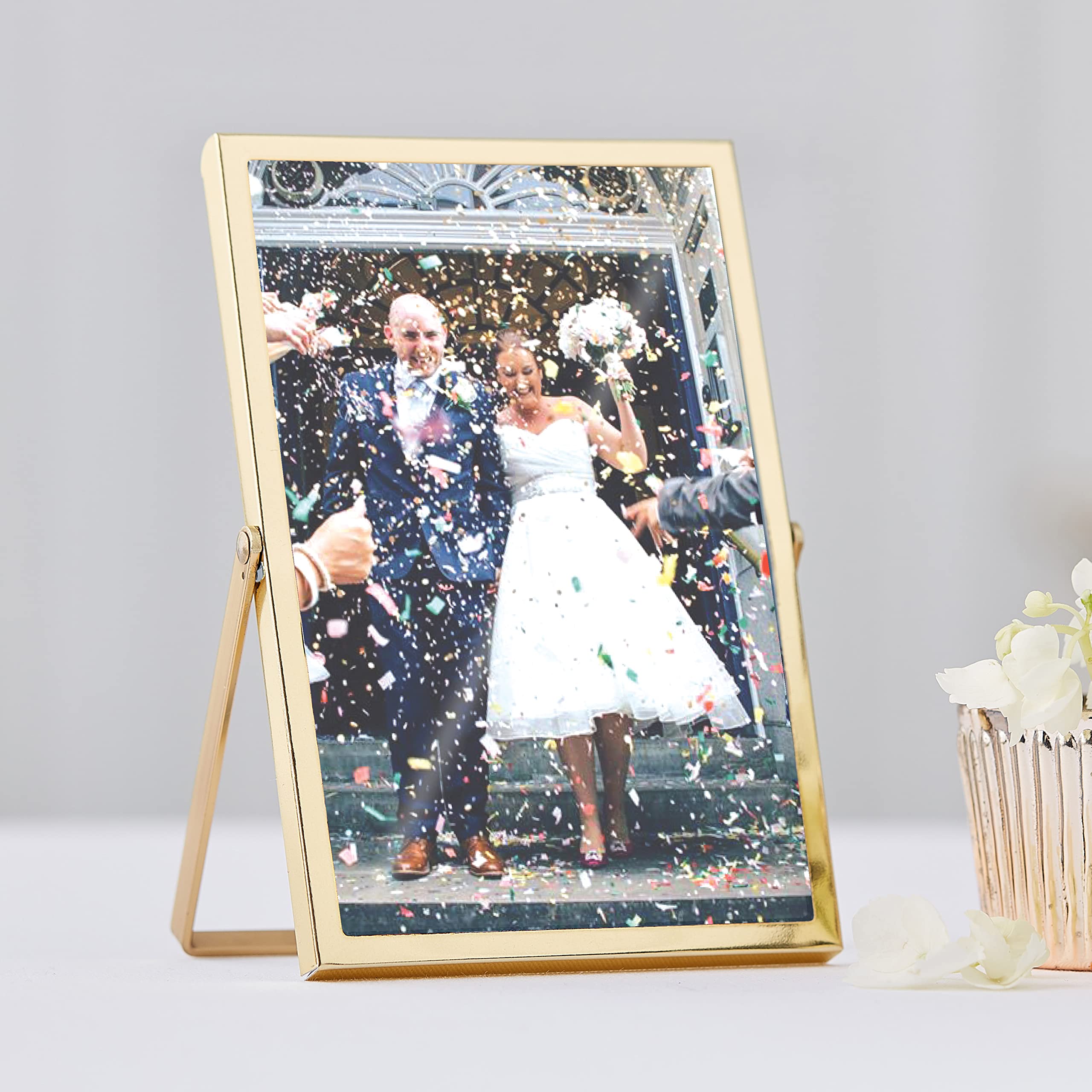 Ginger Ray Gold Free Standing Wedding Table Number Frame – 10cm x 15cm