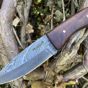 Perkin Hunting knife with Sheath Damascus Steel full tang BT11