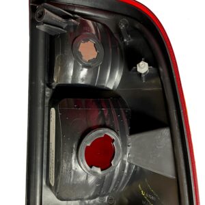 Dependable Direct Driver Side (LH) Tail Light Assembly for 2008-2016 Ford F-250 Super Duty and 2008-2016 Ford F-350 Super Duty FO2800208 BC3Z13404A