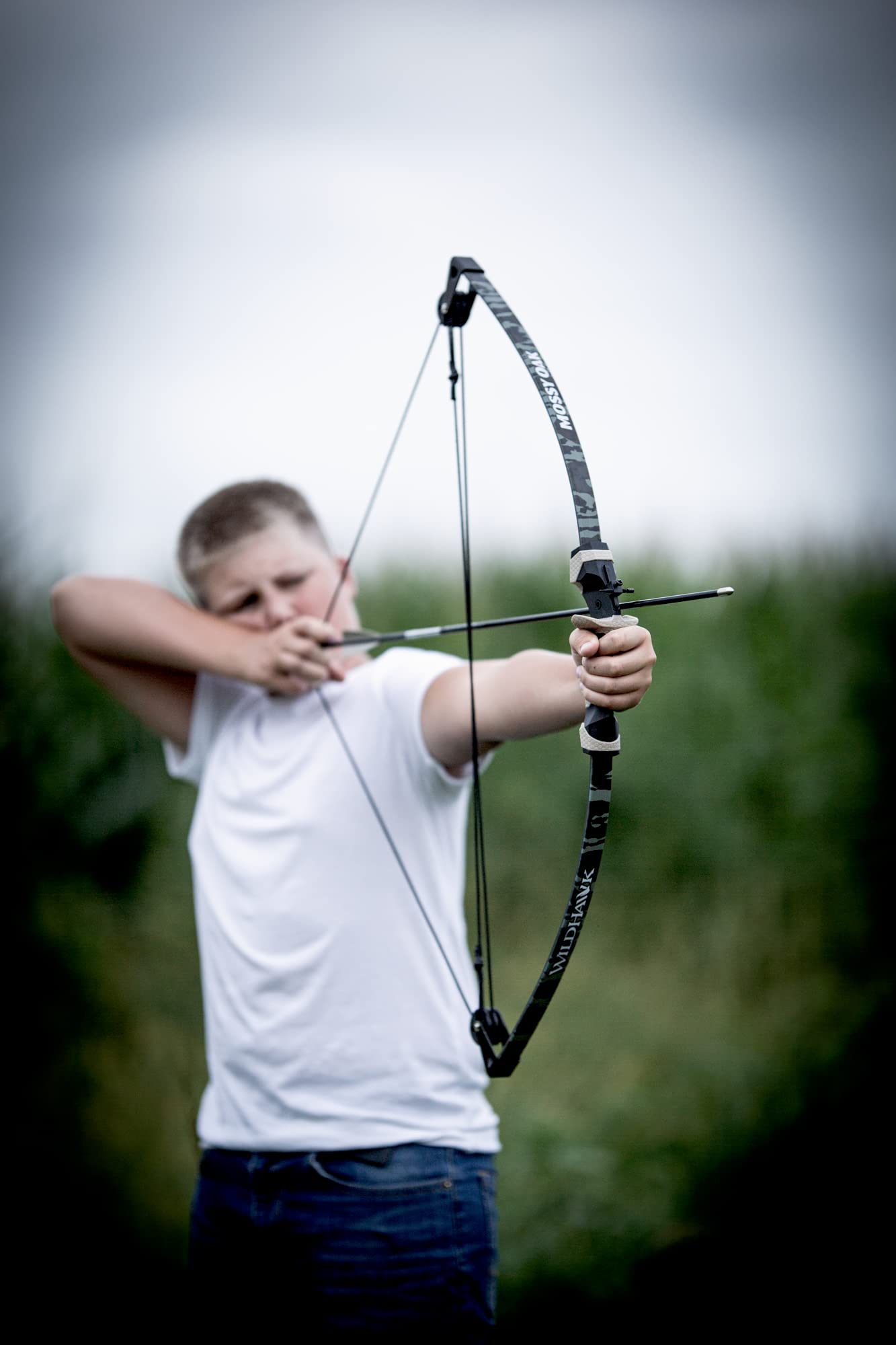 Barnett Wildhawk Compound Bow, Youth Bow Ages 5+, with 2 Arrows, in Mossy Oak Bottomland