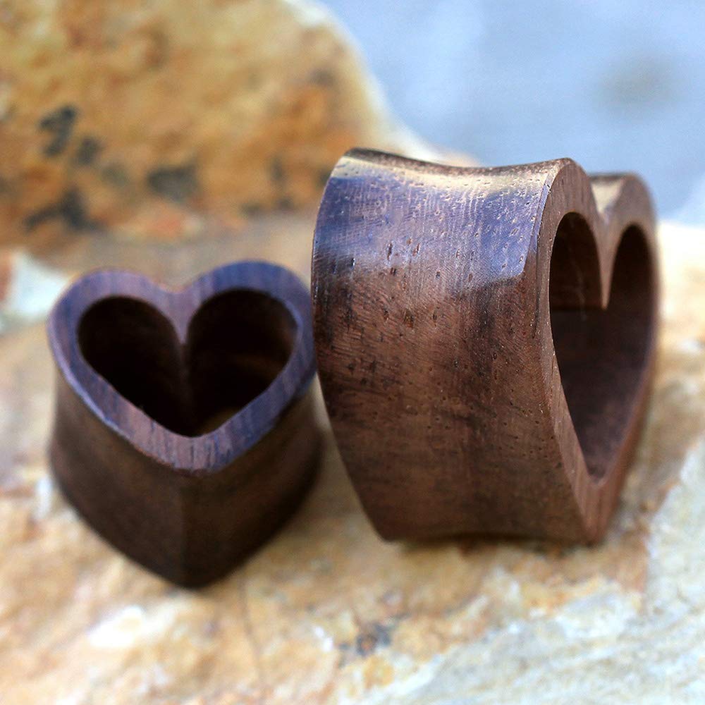 Organic Sono Wood Heart Tunnel Plug (00GA)