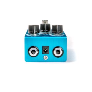 Way Huge WM71 Aqua-Puss Analog Delay Effects Pedal Bundle with 2 MXR Patch Cables and Power Supply