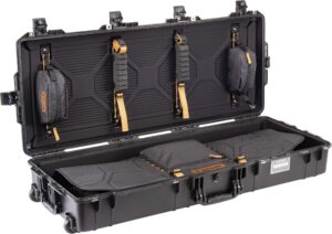 pelican 1745 air case, bow, black