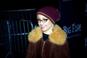 posterazzi poster print collection janeane garofalo at premiere of big fish 1242003 by janet mayer celebrity (20 x 16)