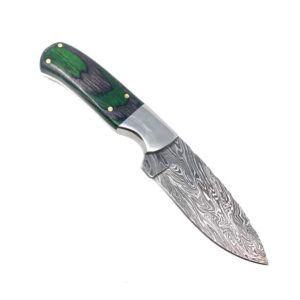 bucknbear knives small green hunter knife