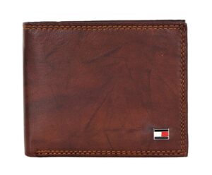 tommy hilfiger men's leather passcase wallet, tan huck, one size