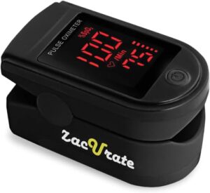 zacurate pro series 500dl fingertip pulse oximeter blood oxygen saturation monitor with silicone cover, batteries and lanyard (royal black)