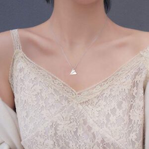 YOOE Triangle Origami Paper Airplane Necklace,Geometric Paper Plane Necklace Simple Triangle Paper Airplane Necklace for Women Couple (Silver)