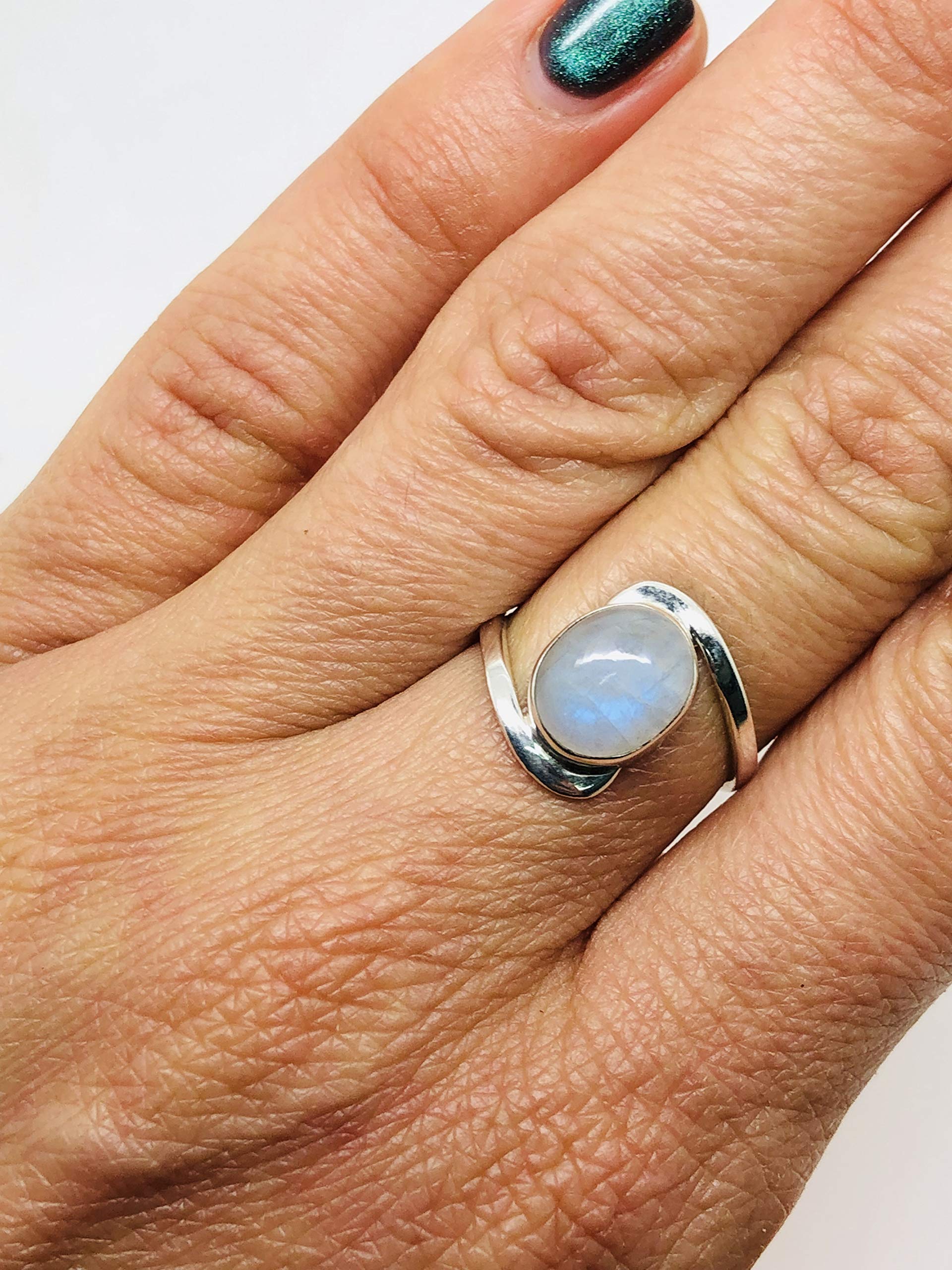 Moonstone Vintage Gipsy Ring 925 Sterling Silver Oval Stone Boho Chic Jewelry (9)