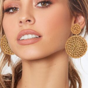 ARATLENCH Rattan Woven Dangling Earrings Handmade Straw Dangle Drop Earrings Boho Summer Beach Statement Circle Ball Hoop Earrings for Women (rattan disc)