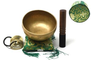 5.5" superb crown chakra tibetan singing bowl for meditation, sound healing, yoga & sound therapy. made of 7 metals. cushion suede leather wooden mallet, box & tingsha included ~nepal by thamelmart.