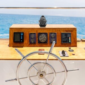 Boat Compass Dash Mount Flush - Boating Compass Dashboard Suction - Navigation Marine Compass Boats Surface Mount - Illuminated Dashboard Compass Ship - Electronic Sea Compass Suction Cup (Black)