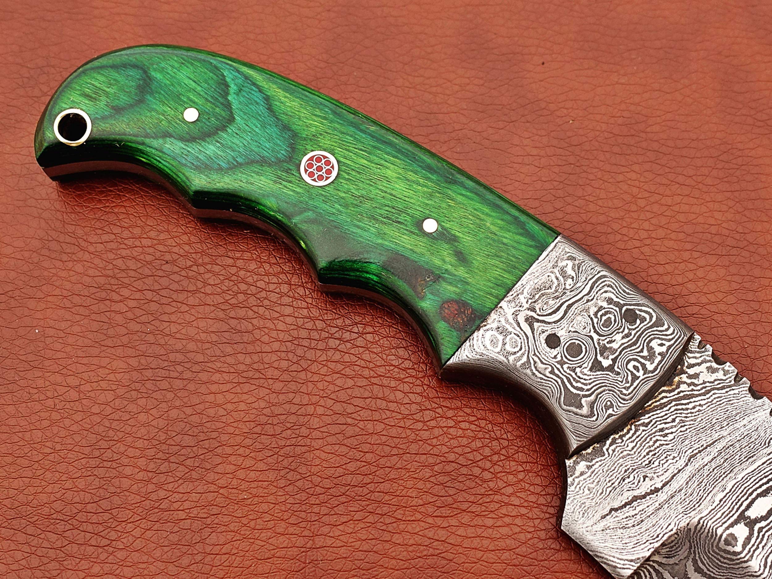 9.5" Hand Forged Damascus Steel Gut Hook Skinning Knife, Green Wood Scale with Damascus Bolster, Full Tang Blade Twist Pattern Drop Point Blade, Cow Hide Leather Sheath