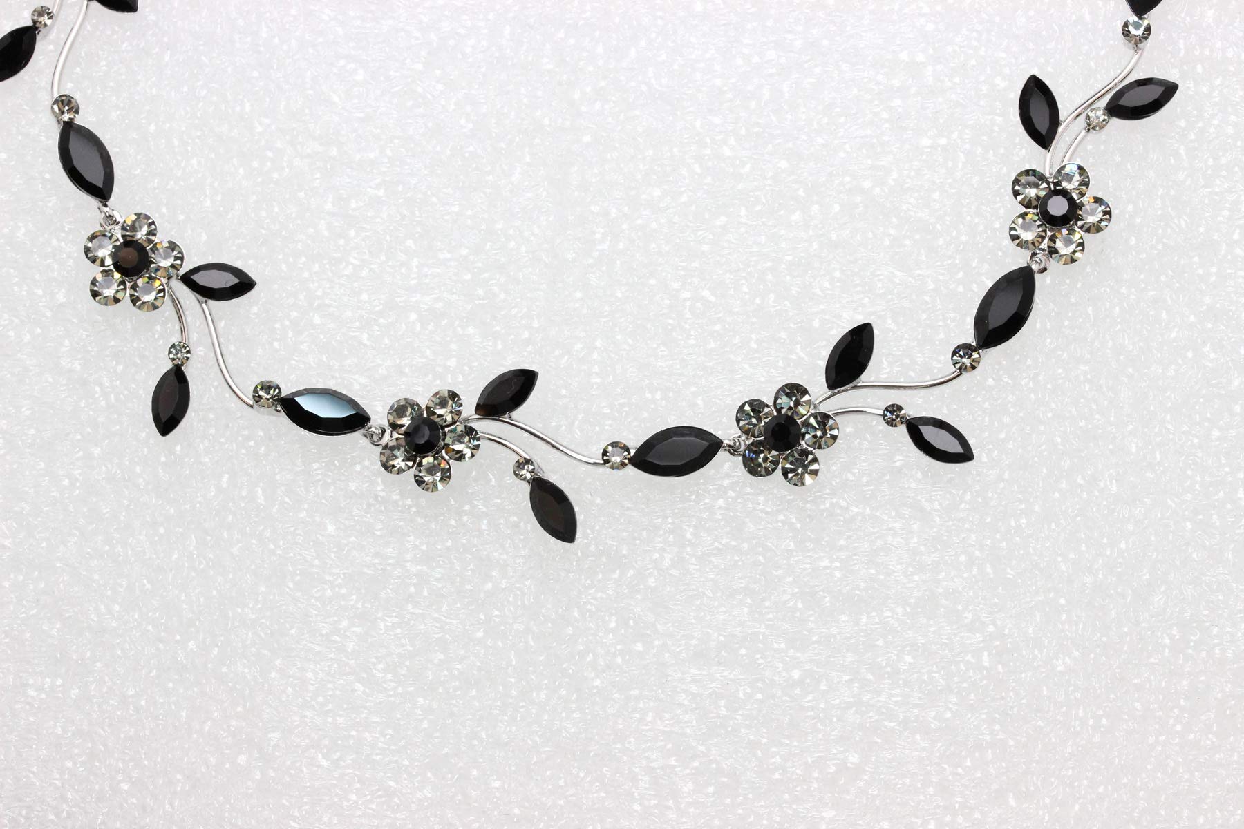 Faship Gorgeous Black Rhinestone Crystal Floral Necklace Earrings Set - Black