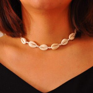 Qceasiy Sea Shell Necklace Choker For Women Summer Beach Natural Cowrie Shell Necklace(Begie Rope)