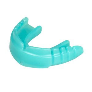 opro snap-fit instant level adult and youth sports mouthguard for braces with strap, gum shield for hockey, lacrosse, rugby, mma, boxing and other contact and combat sports (green, mint flavoured)