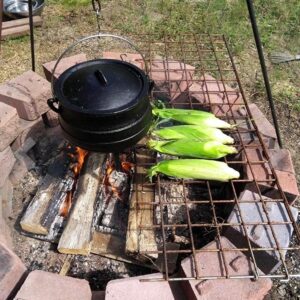 Cuisiland 8.6QT Pre-seasoned Cast Iron Potjie pot