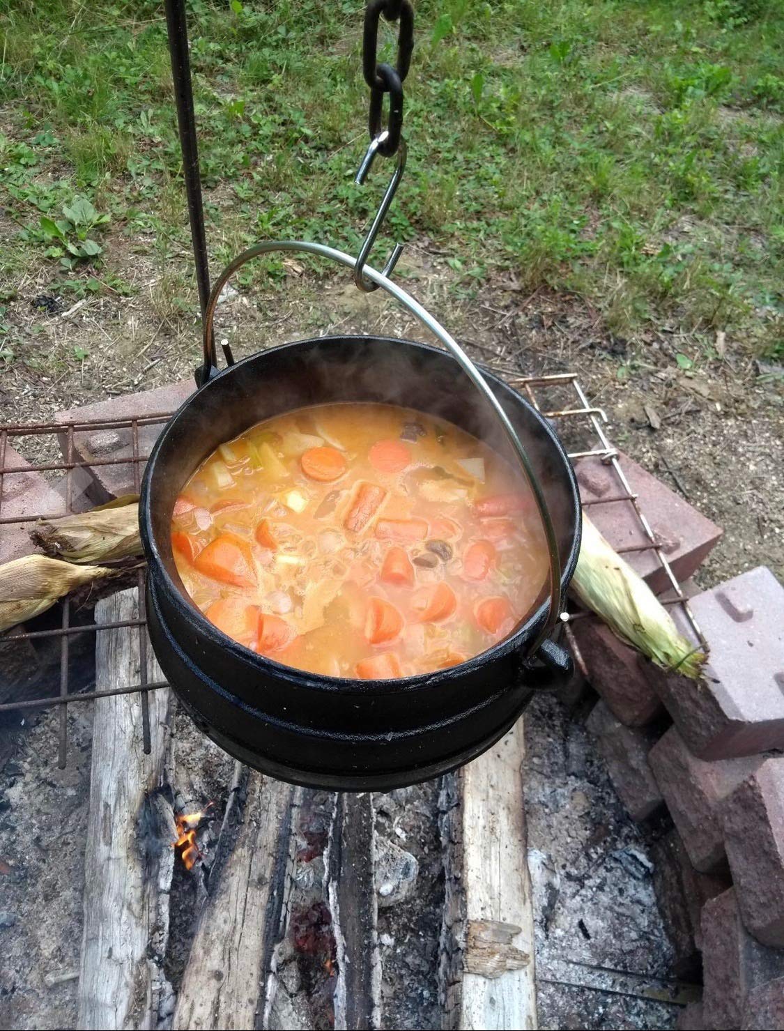 Cuisiland 8.6QT Pre-seasoned Cast Iron Potjie pot