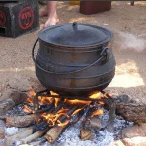 Cuisiland 8.6QT Pre-seasoned Cast Iron Potjie pot