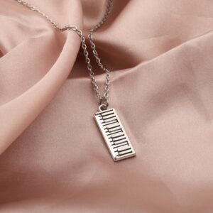 CHOORO Piano Keyboard Pendant Keychain Piano Zipper Pull Music Jewelry Gift for Pianist/Piano Teacher/Music Lovers (Necklace)